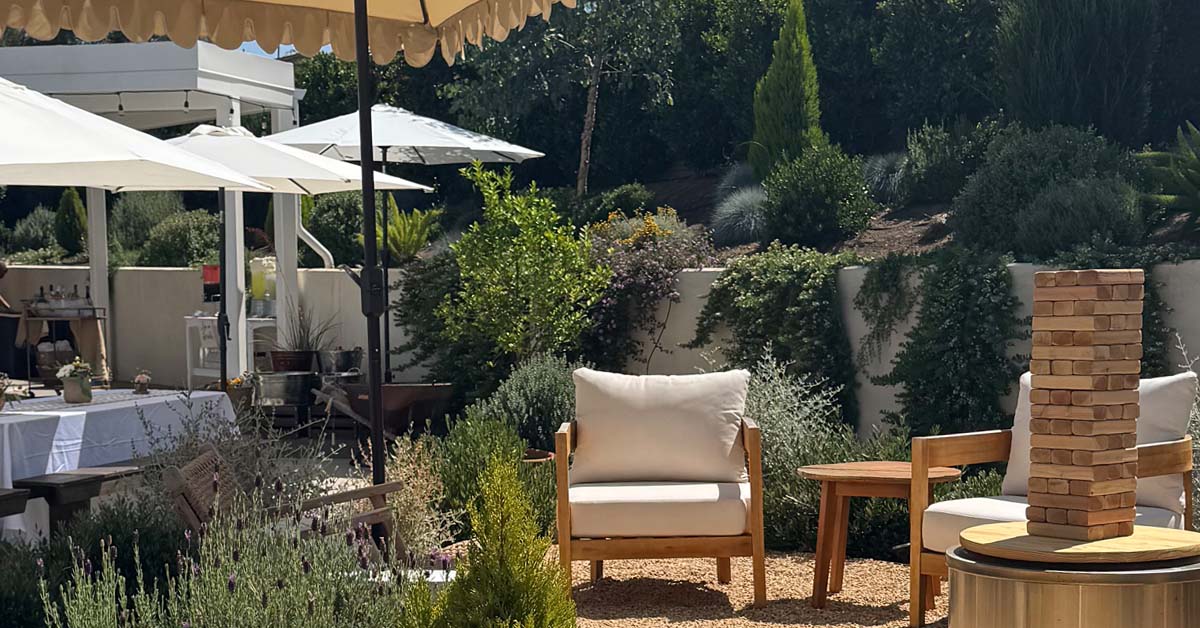 How To Host a Relaxed, Crowd-Pleasing Backyard BBQ | Thoughtfully Simple